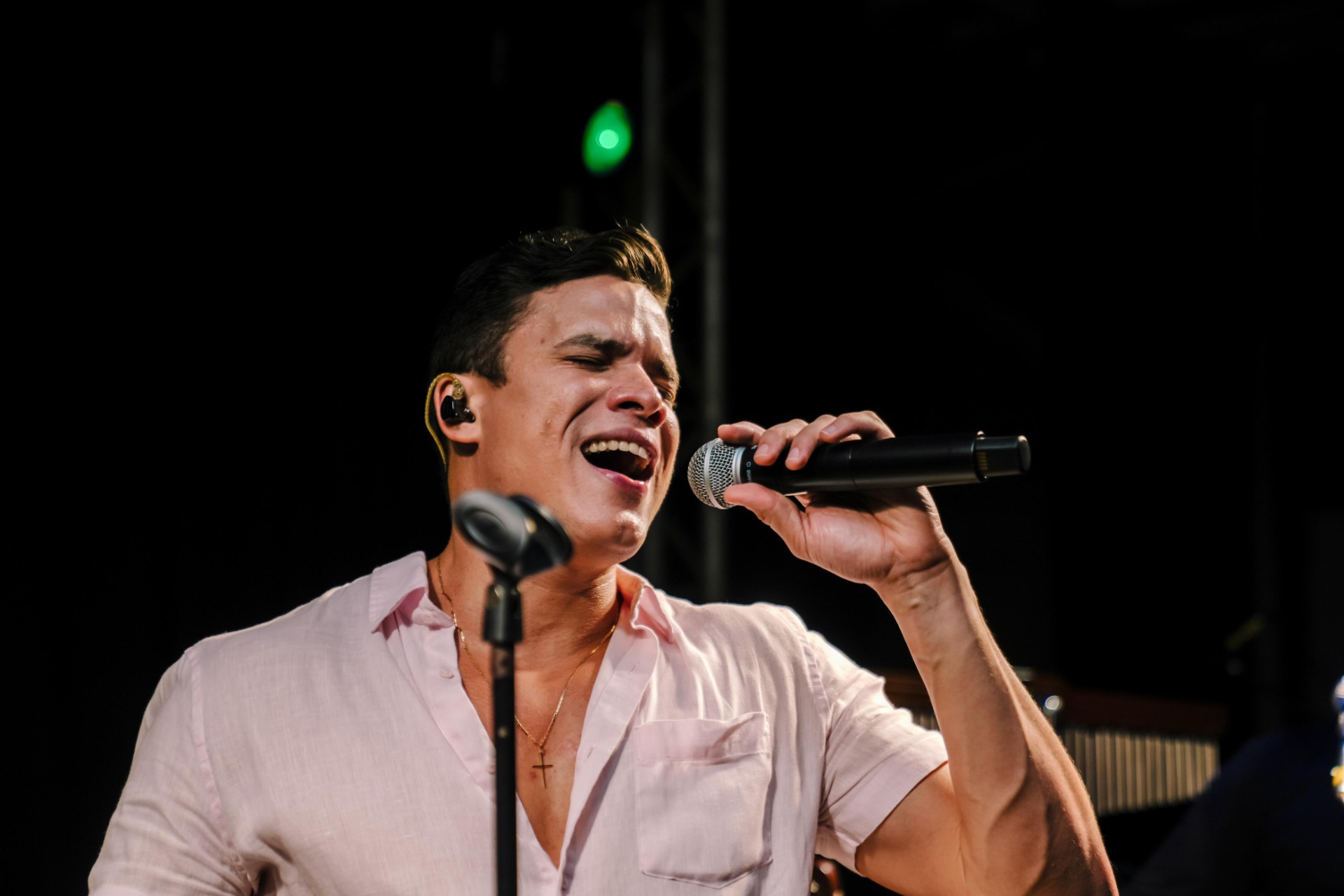 Marcos Lessa realiza apresentação gratuita no Anfiteatro Flávio Ponte ...